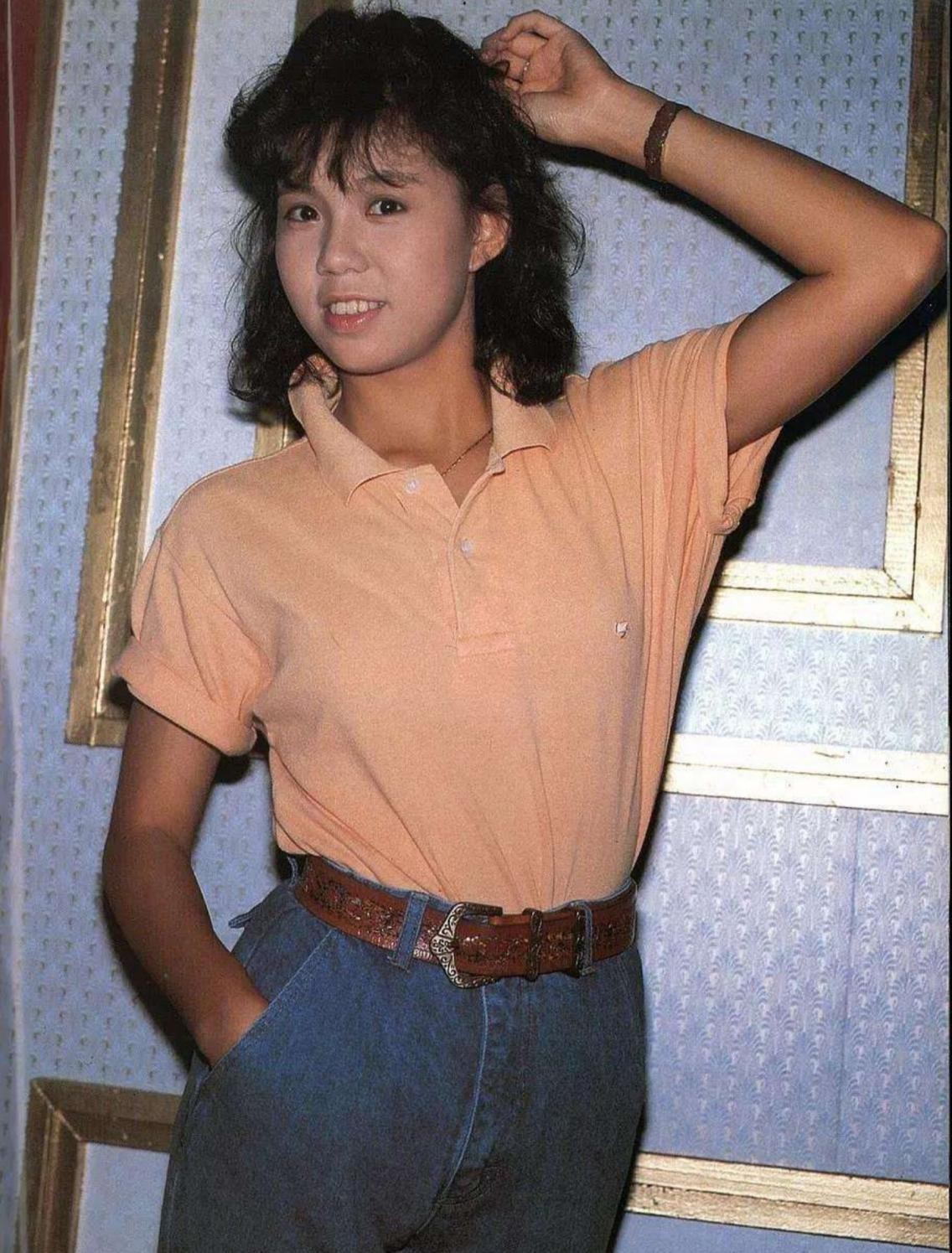 54-year-old Liu Meijuan took a photo with her friend, her skin is firm ...