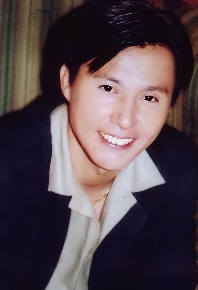 Resembling Alan Tam, who is good friends with Chow Yun-fat, Chen ...