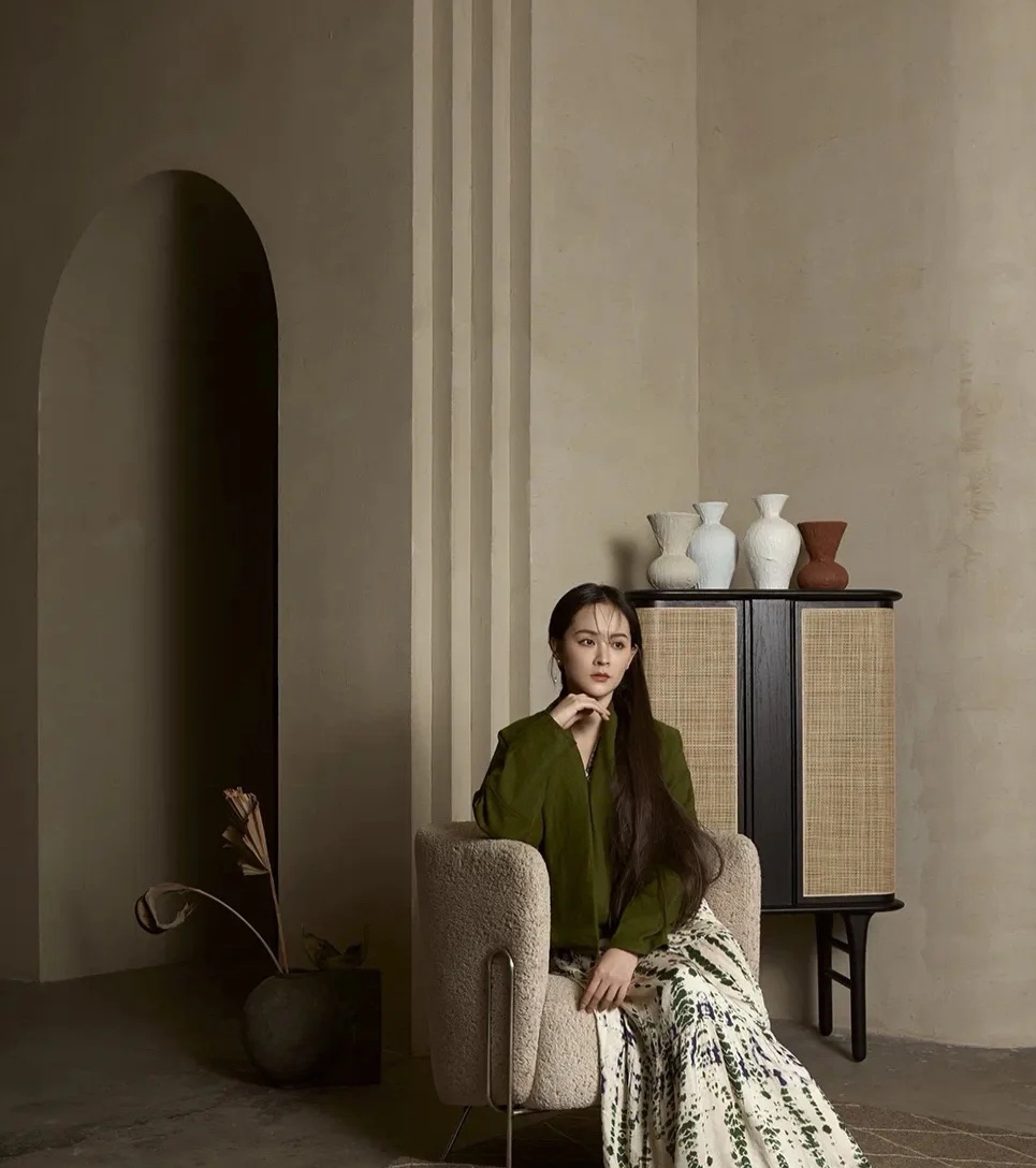 Sha Deng and her son Da Linzi made a fashion blockbuster, and her ...