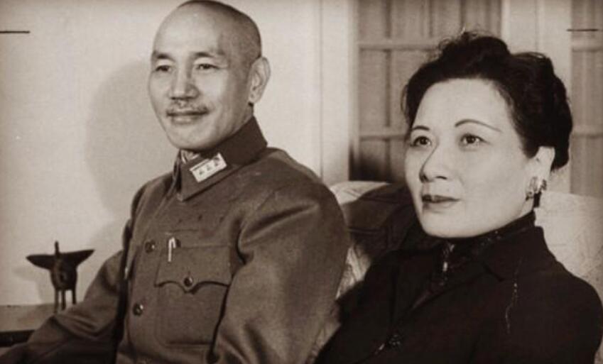 Soong Meiling was ill when she was young, smoking, drinking and staying ...