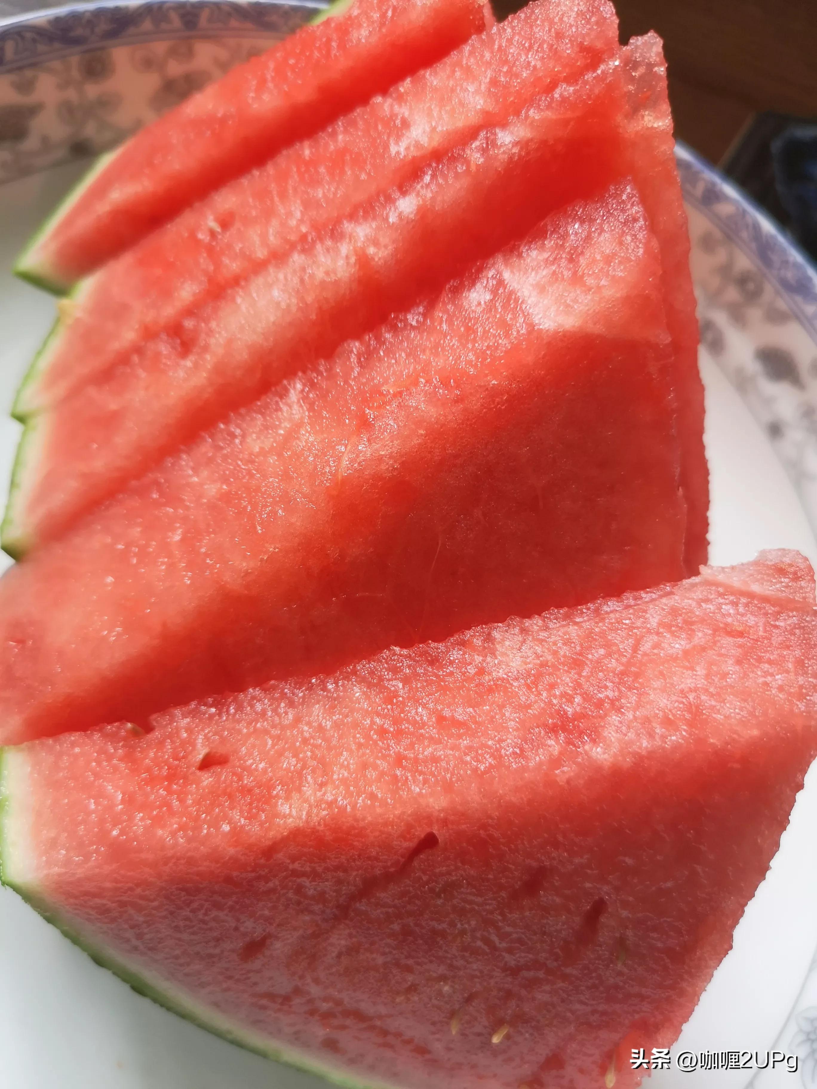 Eat less lychee harvest, eat more watermelon in cool summer? - iNEWS