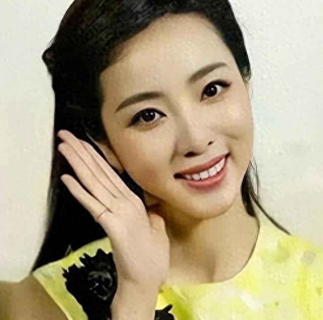 Li Sisi's road to fame was once known as the most beautiful host on ...