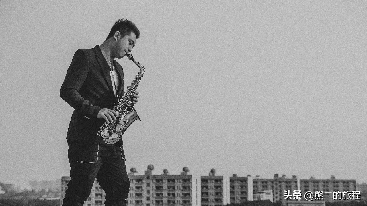 National Music Elements in Saxophone Works - iNEWS