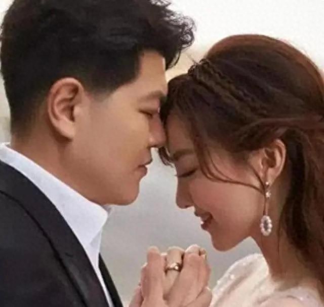 Host Yu Sheng: Married to a rich man at the age of 32, her husband was ...