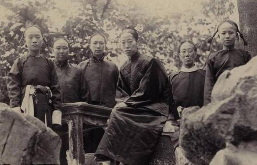 The eunuch who threw Concubine Zhen into the well said what he said in ...