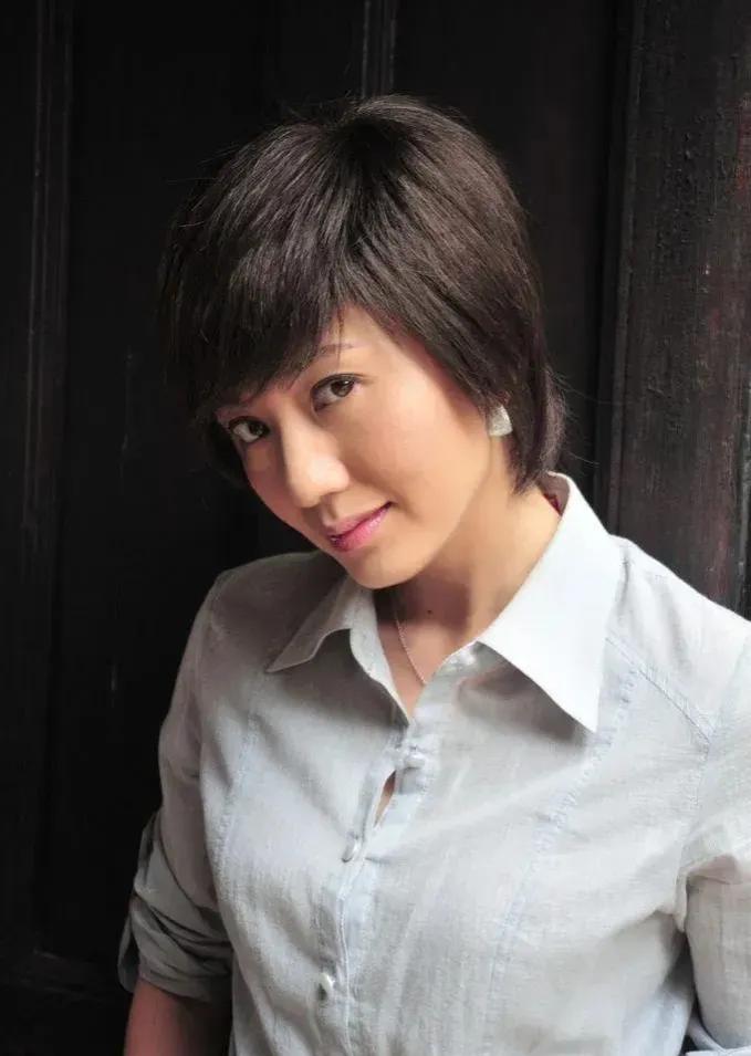 Elegant and generous, virtuous and kind Lu Ling wallpaper - iNEWS