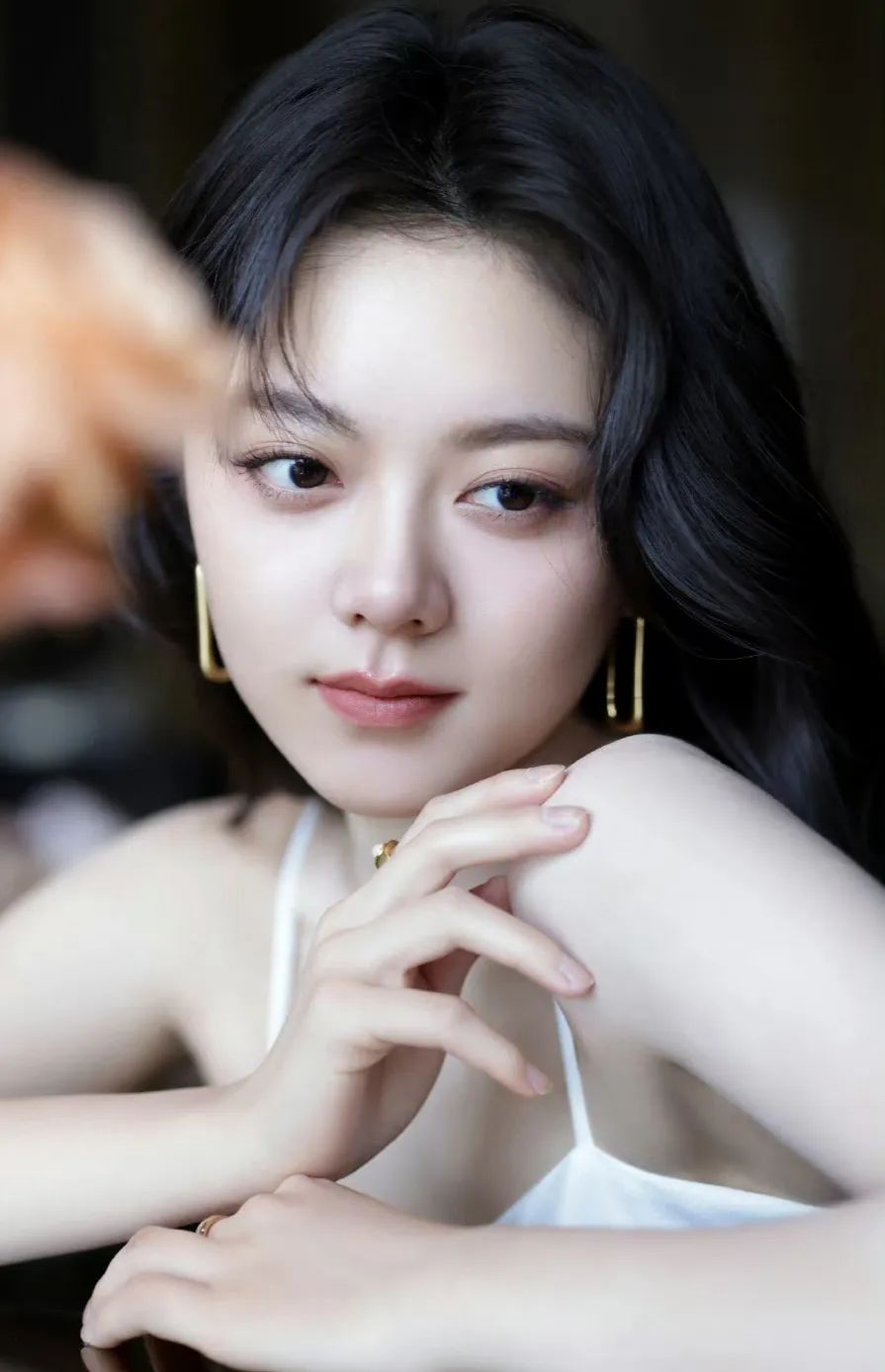 Yuan Byan, Di Lieba, Ma Jiaqi, Song Yaxuan, Zhao Jinmai, Zhao Liying - iMedia