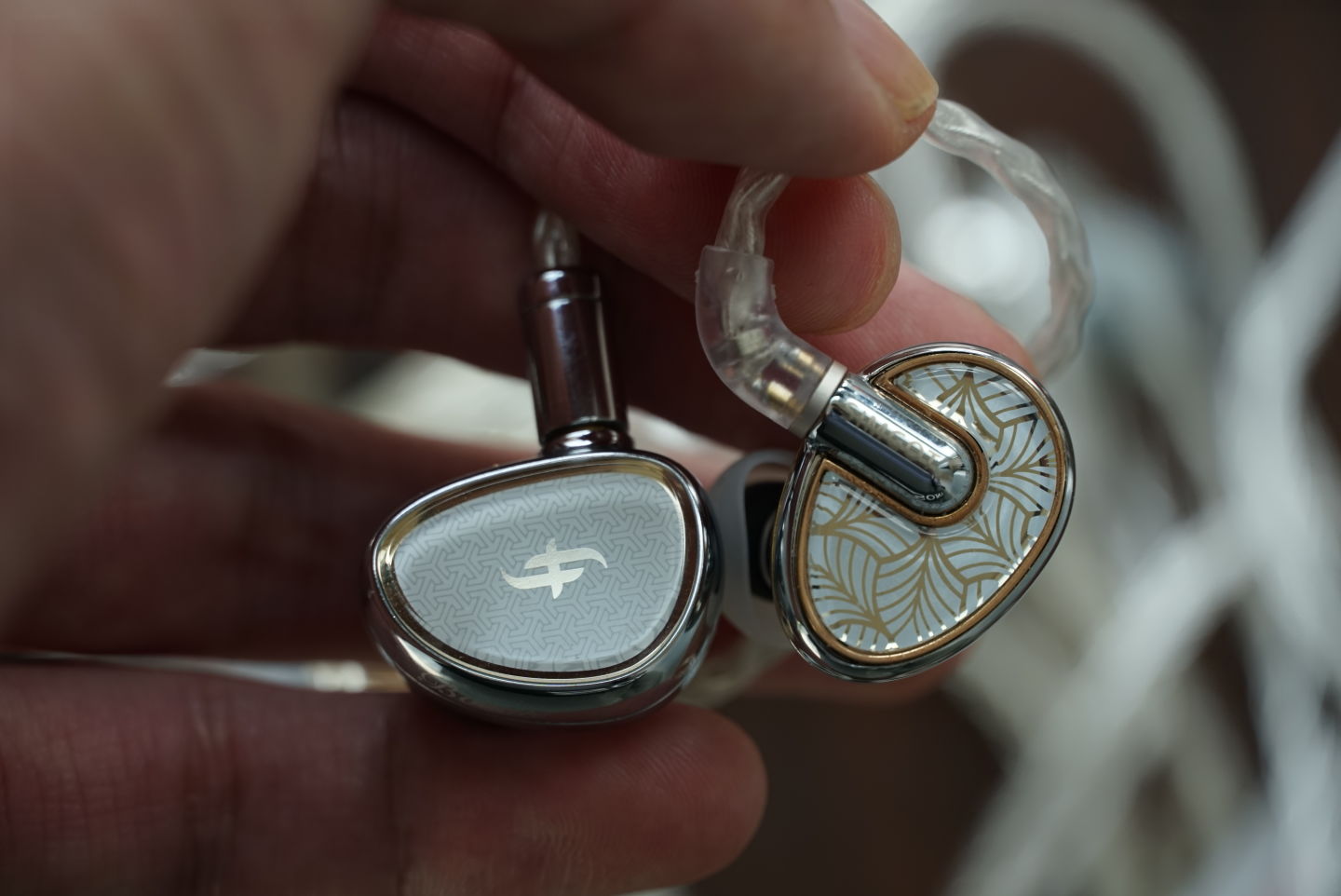 1.9T magnetic flux density, flagship dynamic earphone close to speaker ...