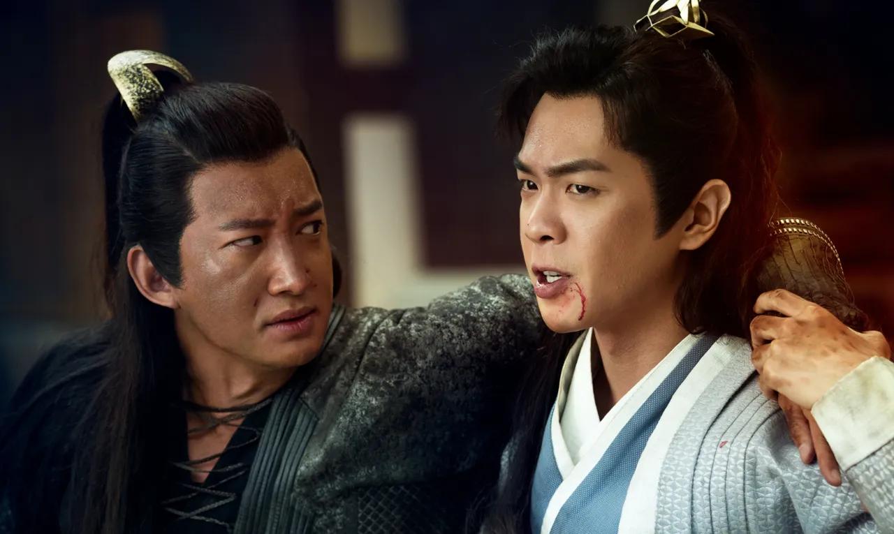 Celebrating More Than Years 2 actors' makeup photos exposed, Mao ...