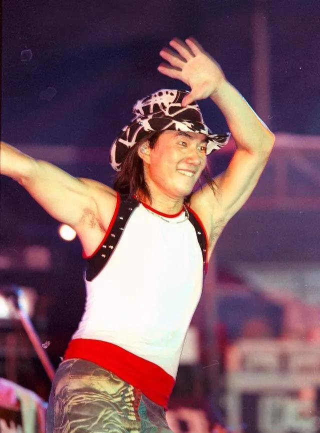 Why can Ren Xianqi become a singer other than the four kings - iNEWS