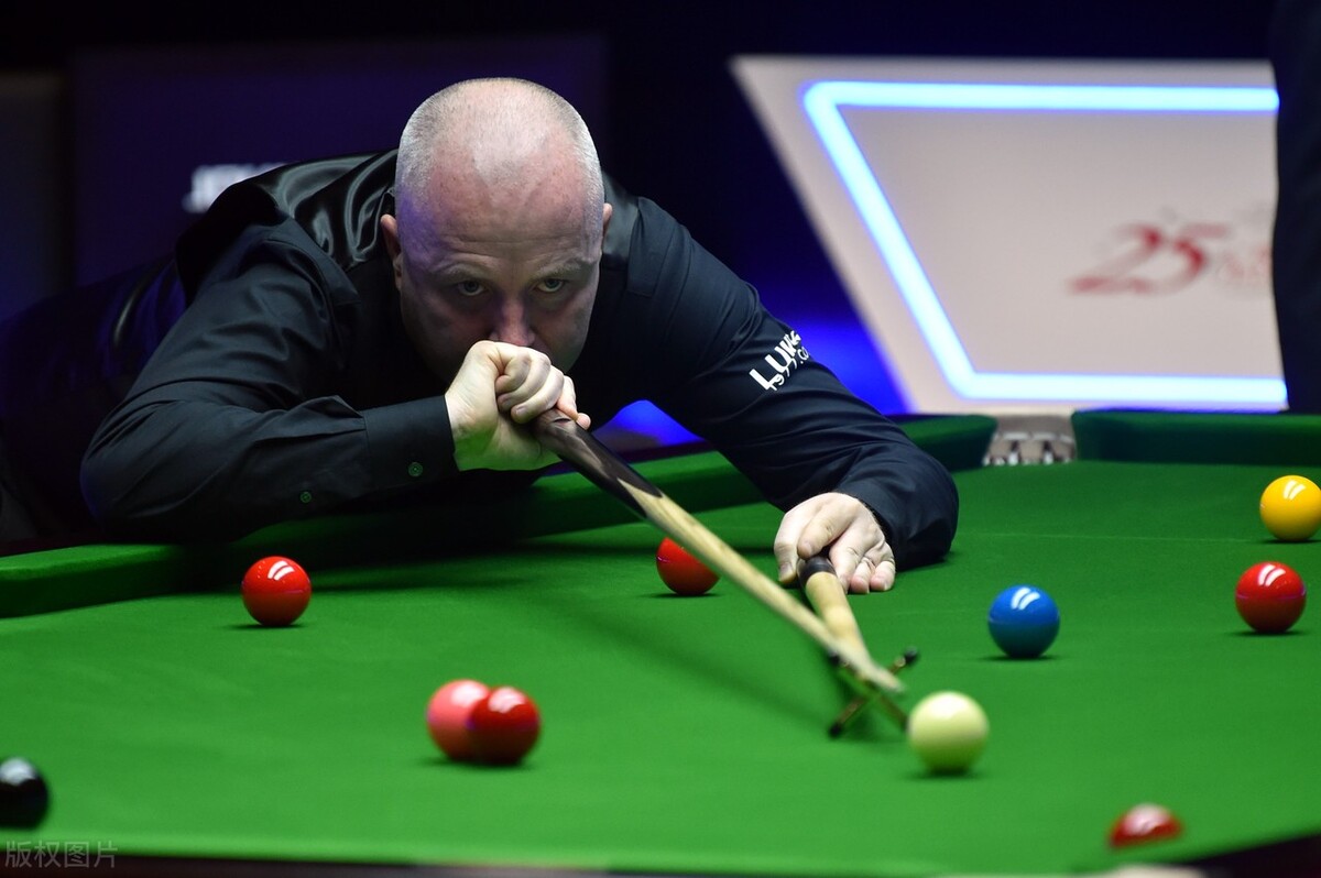 The latest snooker report!The former world number one wins two games in ...