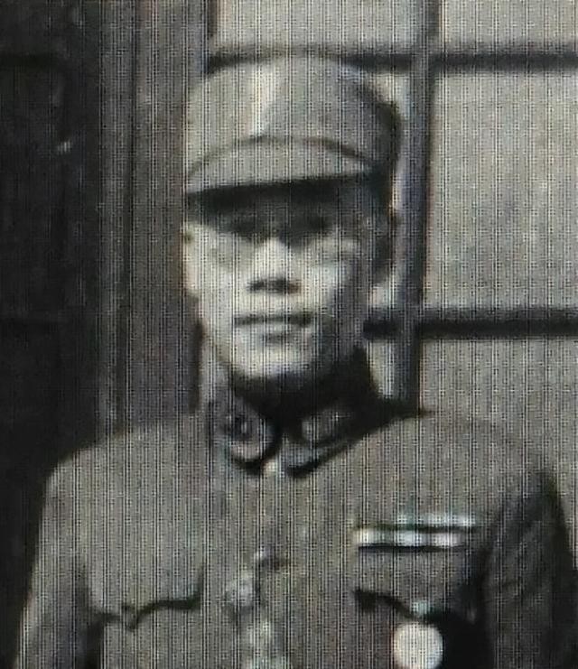 In 1946, when Dai Li's plane crashed, Tang Zong was so sad that Shen ...