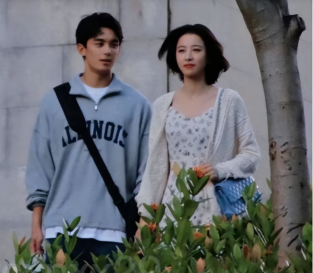 Wu Lei and Zhou Yutong's new drama starts, playing the role of young male sister and brother in ...