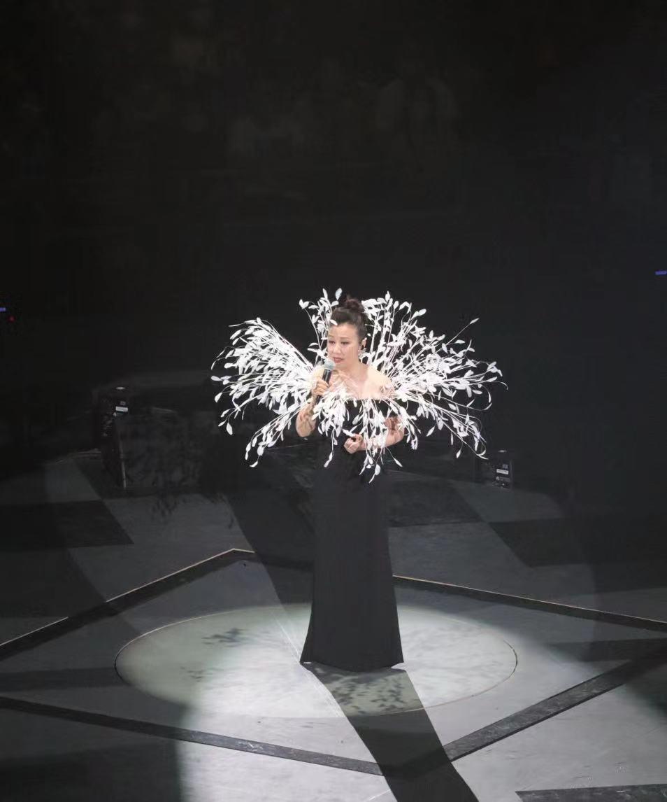 Singer Rowan passed away 20 years ago!The Stars Red Pavilion opened to ...