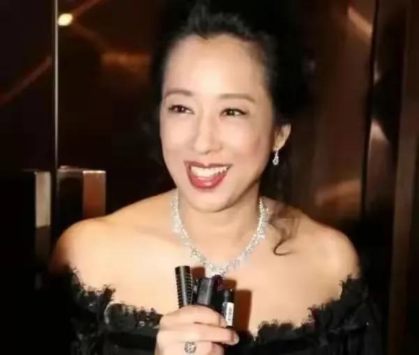 sad! Pitiful! Zhu Lingling left the house again, Guo Jingjing showed up ...