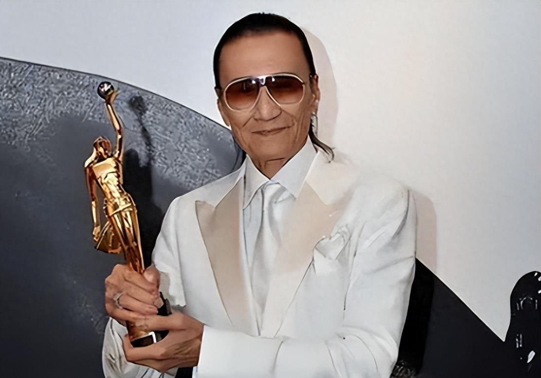 After being raised by Xie Xian for 12 years and trading his youth for ...