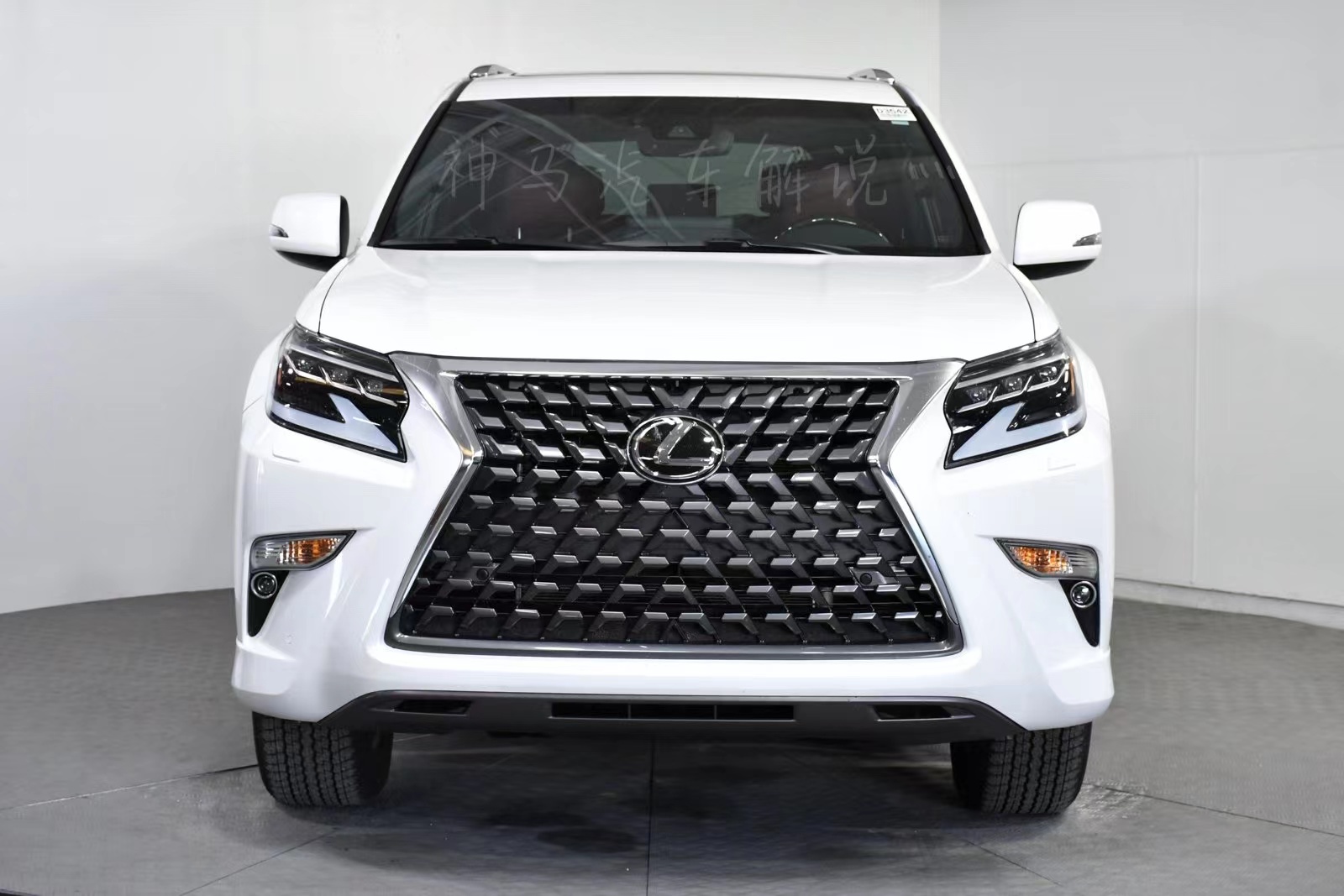 The new Lexus GX: laser matrix headlights + air suspension, 3.3T diesel ...