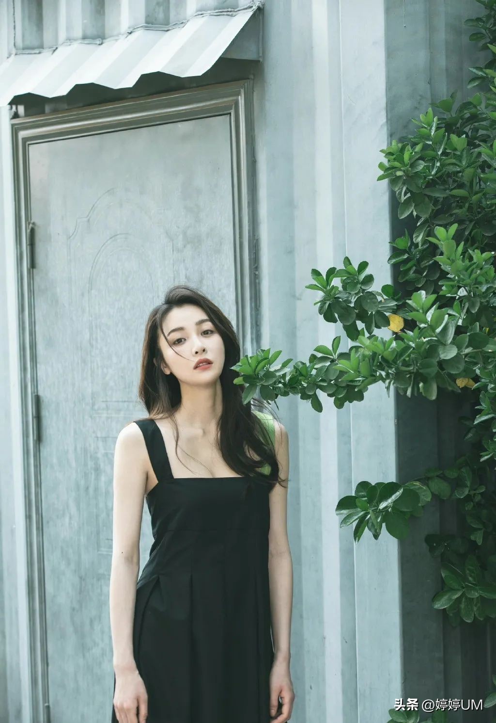 The cold and intellectual Gao Qilan in "The Knockout" - iNEWS