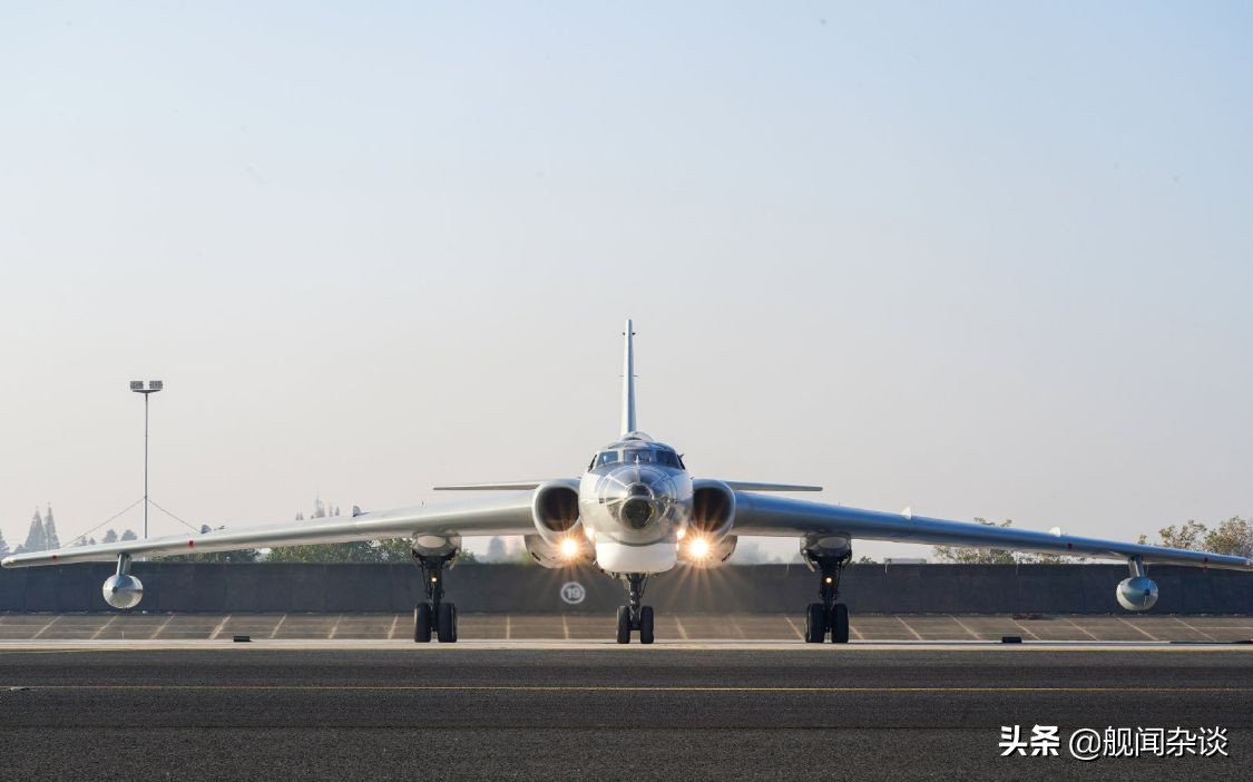All-rounder for bombing and refueling, the H-6D, which has served for ...