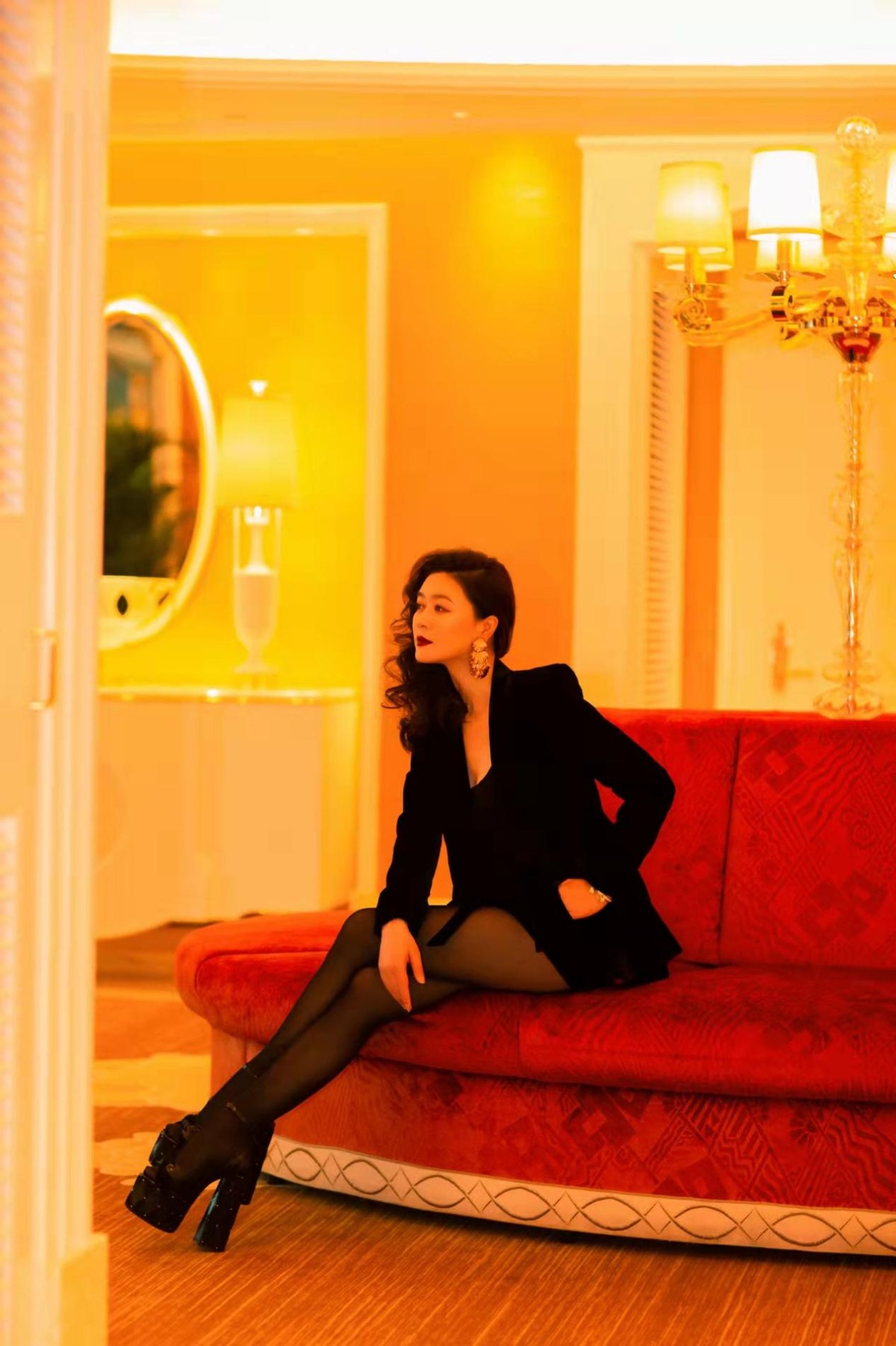 This is the goddess of grace, Tian Hairong appeared on the red carpet ...