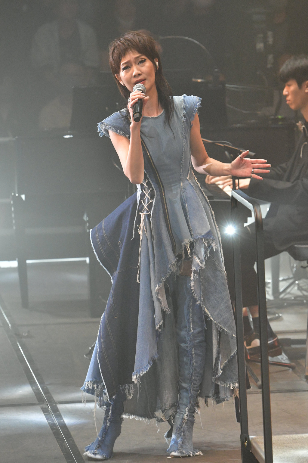 The 52-year-old Hong Kong singer was depressed after breaking up with ...