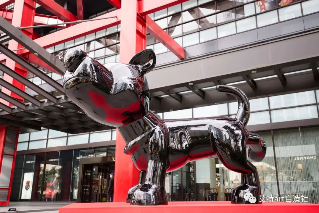 What I am doing is a kind of innocence---Huang Boren's dog sculpture is ...