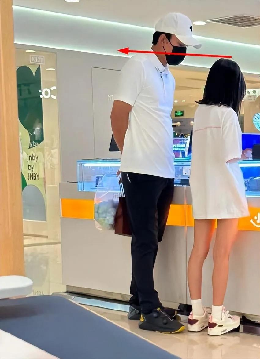 Tianxin's 10-year-old height has reached an astonishing height, and ...