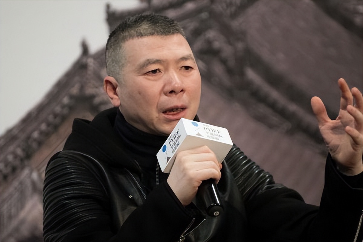 "The most beautiful Chang'e" Qiu Peining, still looks like a fairy at ...