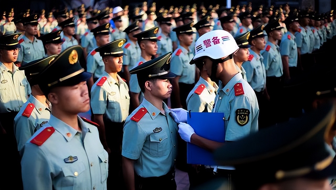 What do pickets do?Is it true that pickets are being discharged early ...