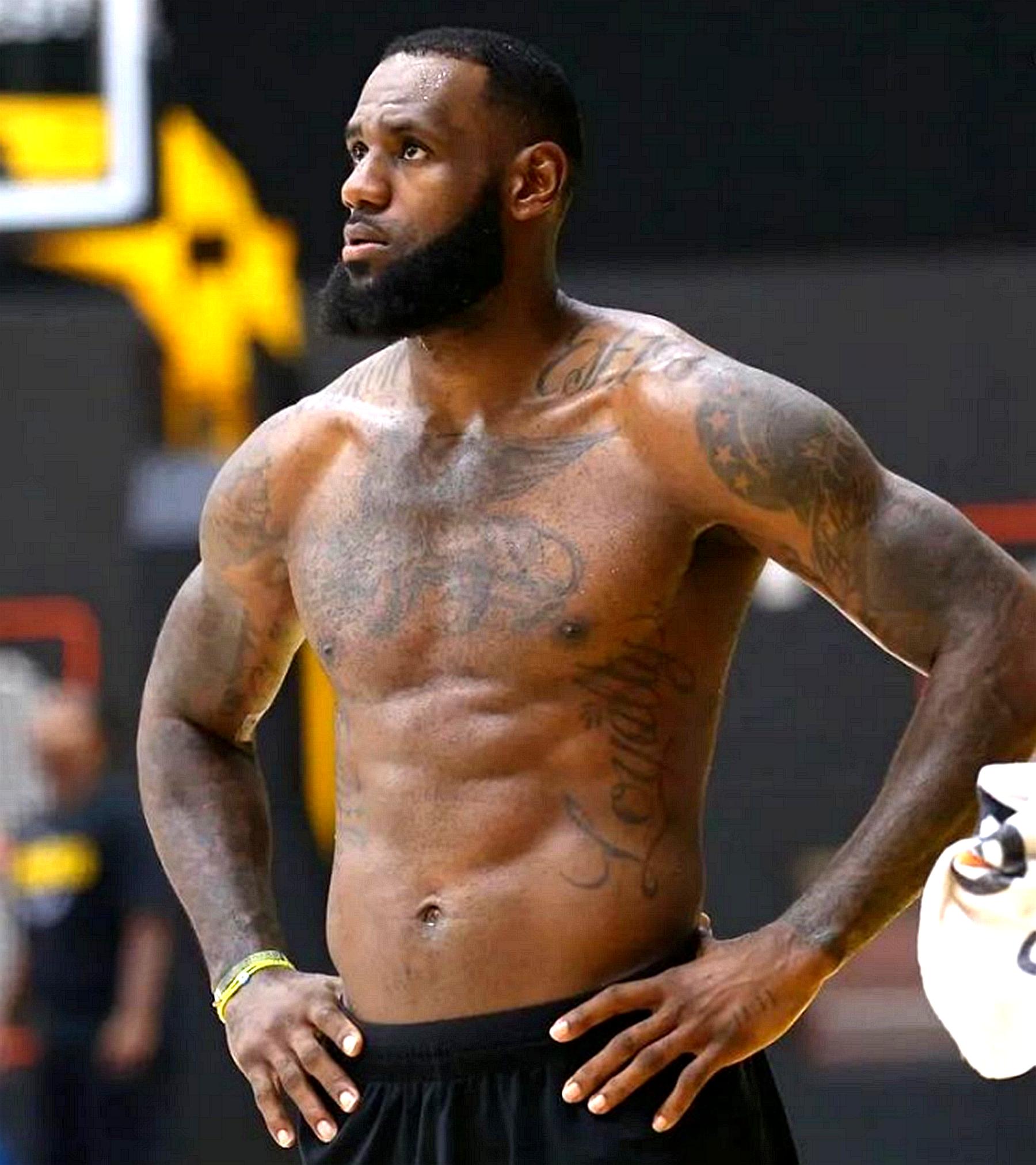 We all know that James has strong muscles, so why can't he hardly see ...