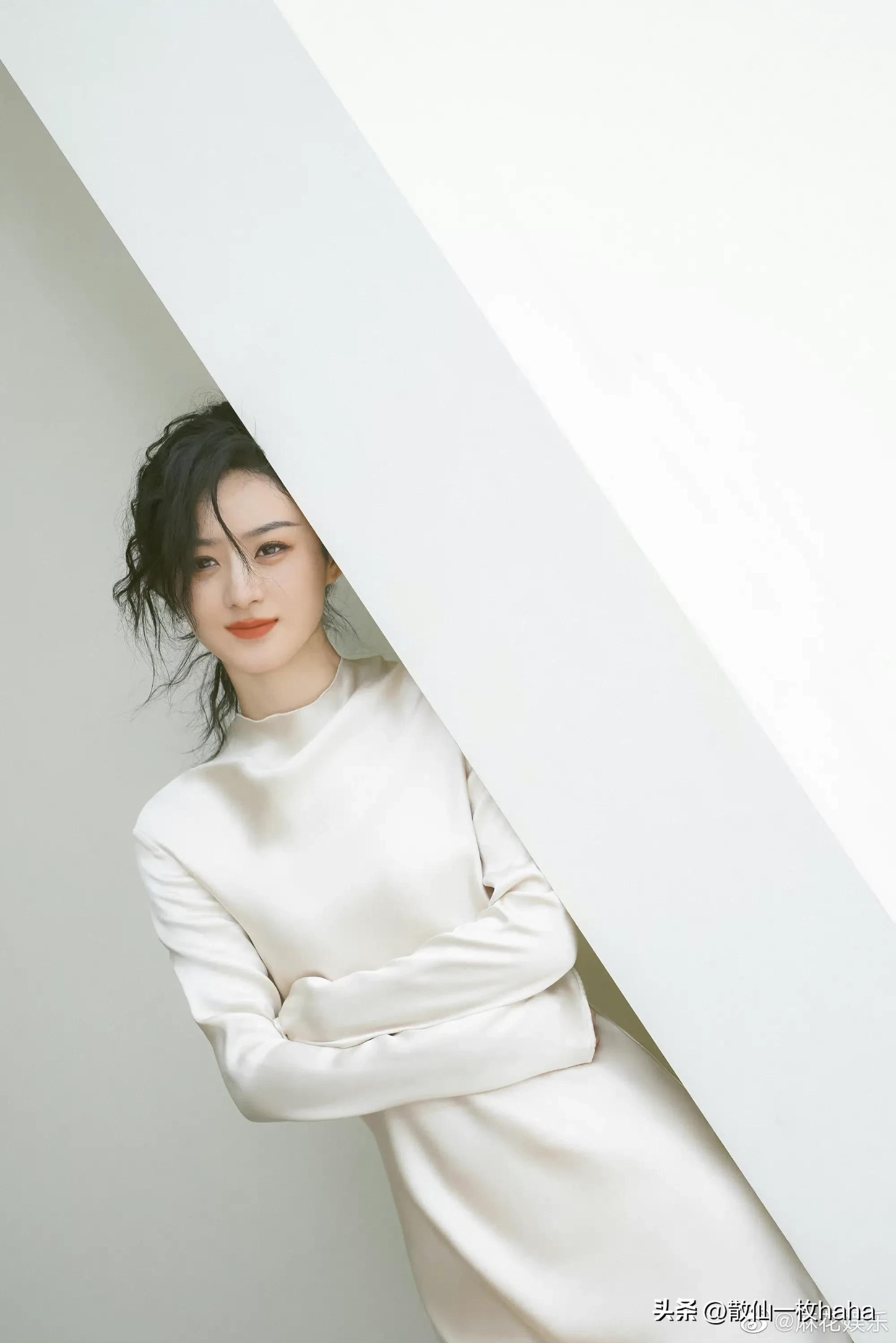 How can Zhao Liying be so beautiful!Wool roll blockbuster photos are ...