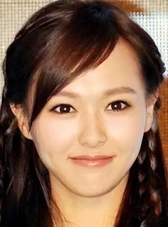 If Tang Yan hadn't abandoned me, I wouldn't have married the mediocre Luo Jin. - iNEWS