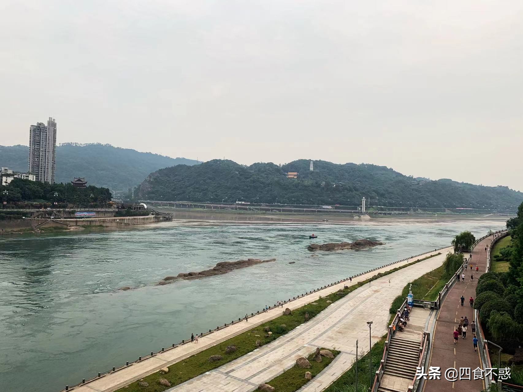 Yibin, a city that combines nature, history and modernity, conquered me ...