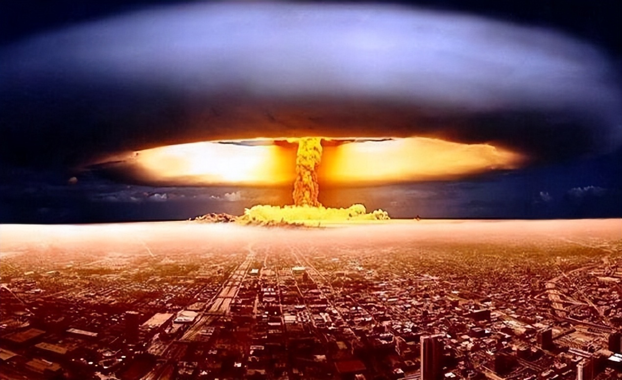 How small is the world's smallest nuclear bomb? How powerful is a ...