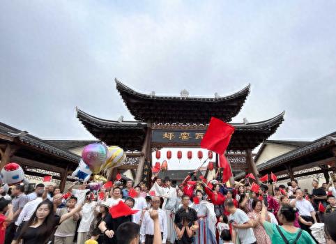 Landscape painting: Chenzhou meets and builds a city at a time - iMedia