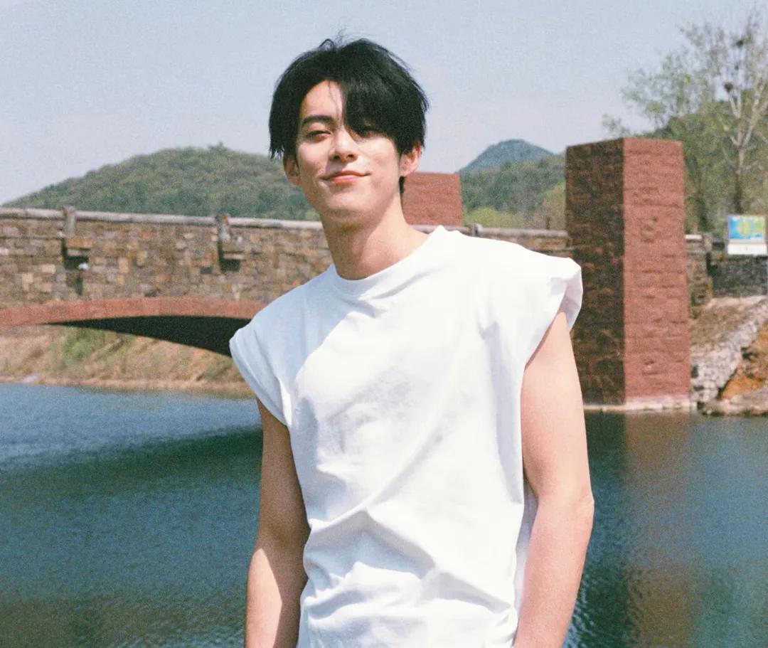 Small gossip, Zhao Liying and Gong Jun fit the cover, Ma Sichun's movie ...