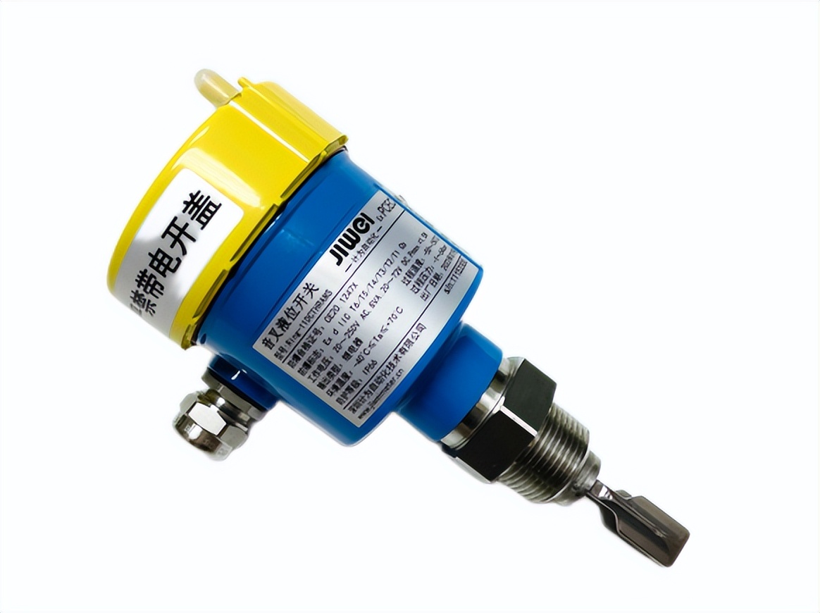 Explosion-proof level instruments and precautions for installation, use ...