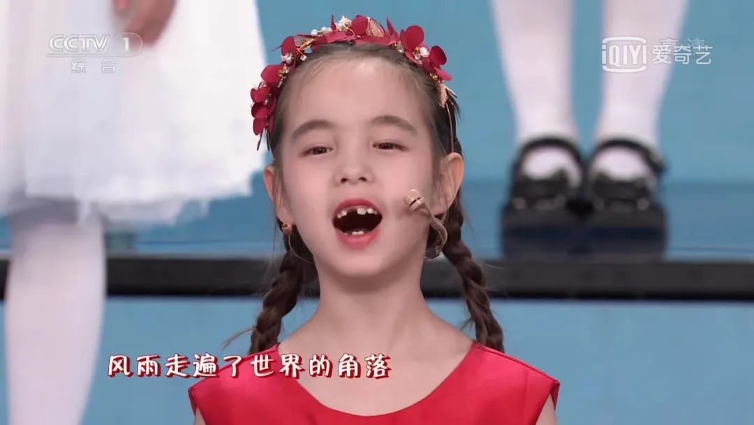Jiang Kuang, Jiang Bu, and Li Yifei from the Little Soldiers Media were ...