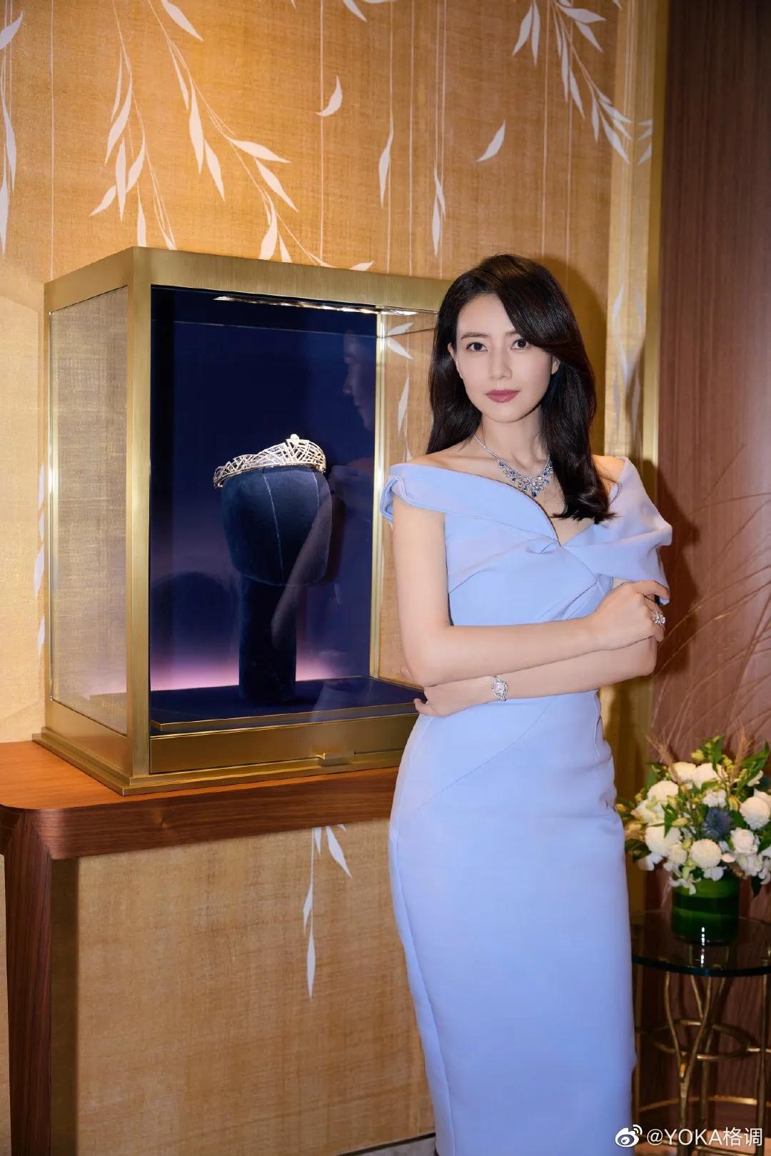 Gao Yuanyuan ~ A frown and a smile, graceful and wanton - iNEWS