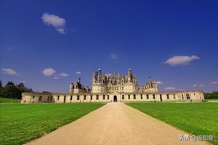 Analysis of Château d'Ucher in France - iMedia