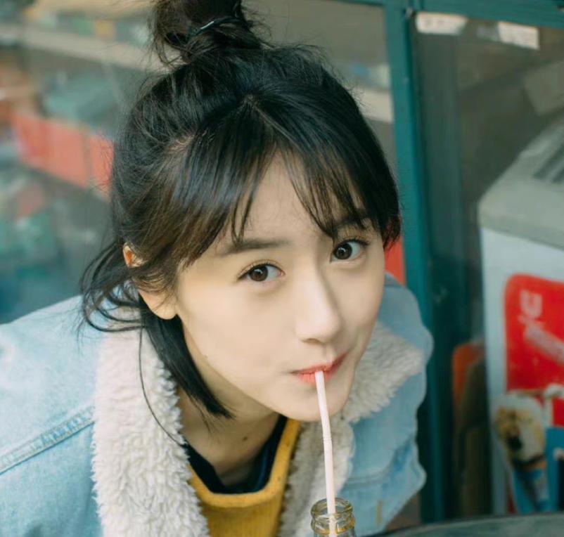 Yuan Bingyan made her first appearance after three months, and had a ...