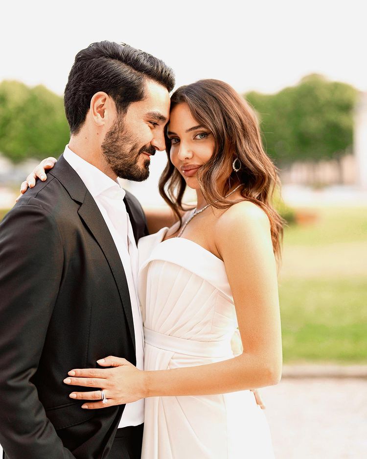 There is no food in Manchester!Man City star Gundogan's wife angers ...