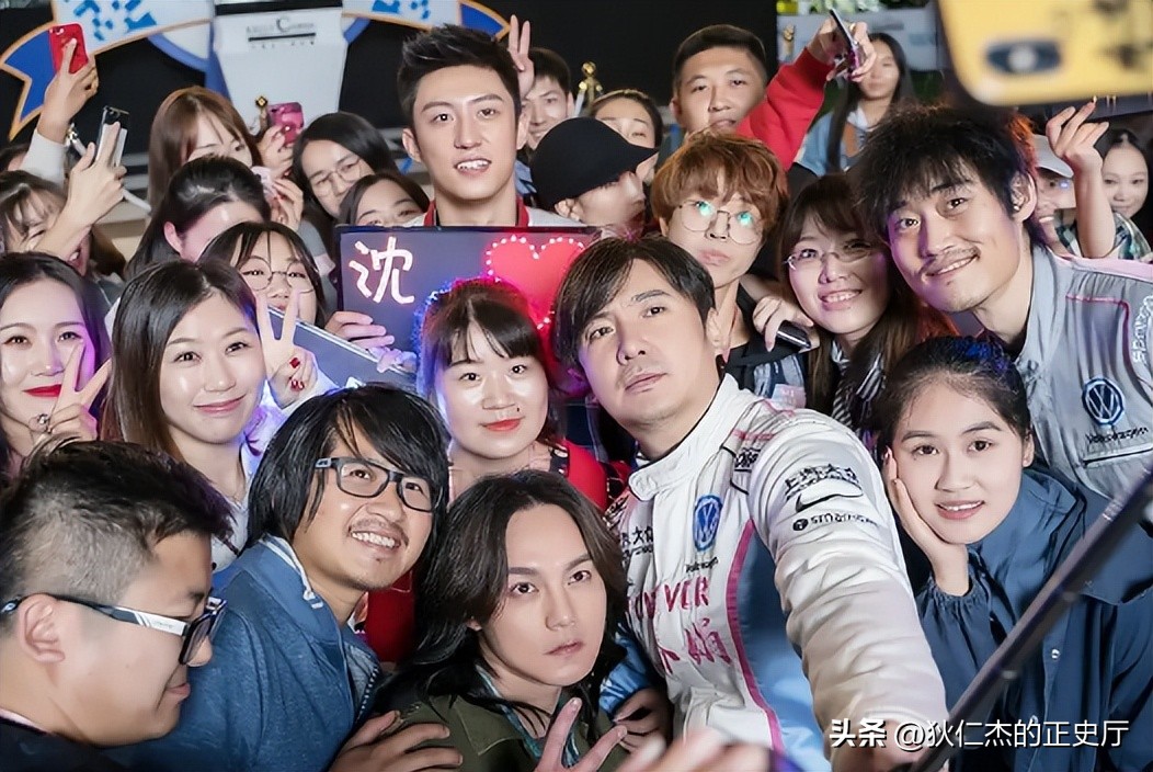 "Flying Life": The Realistic Perspective of Little People - iMedia