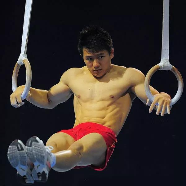 Chen Yibing posted a muscle photo, netizens: I can do this big chest ...