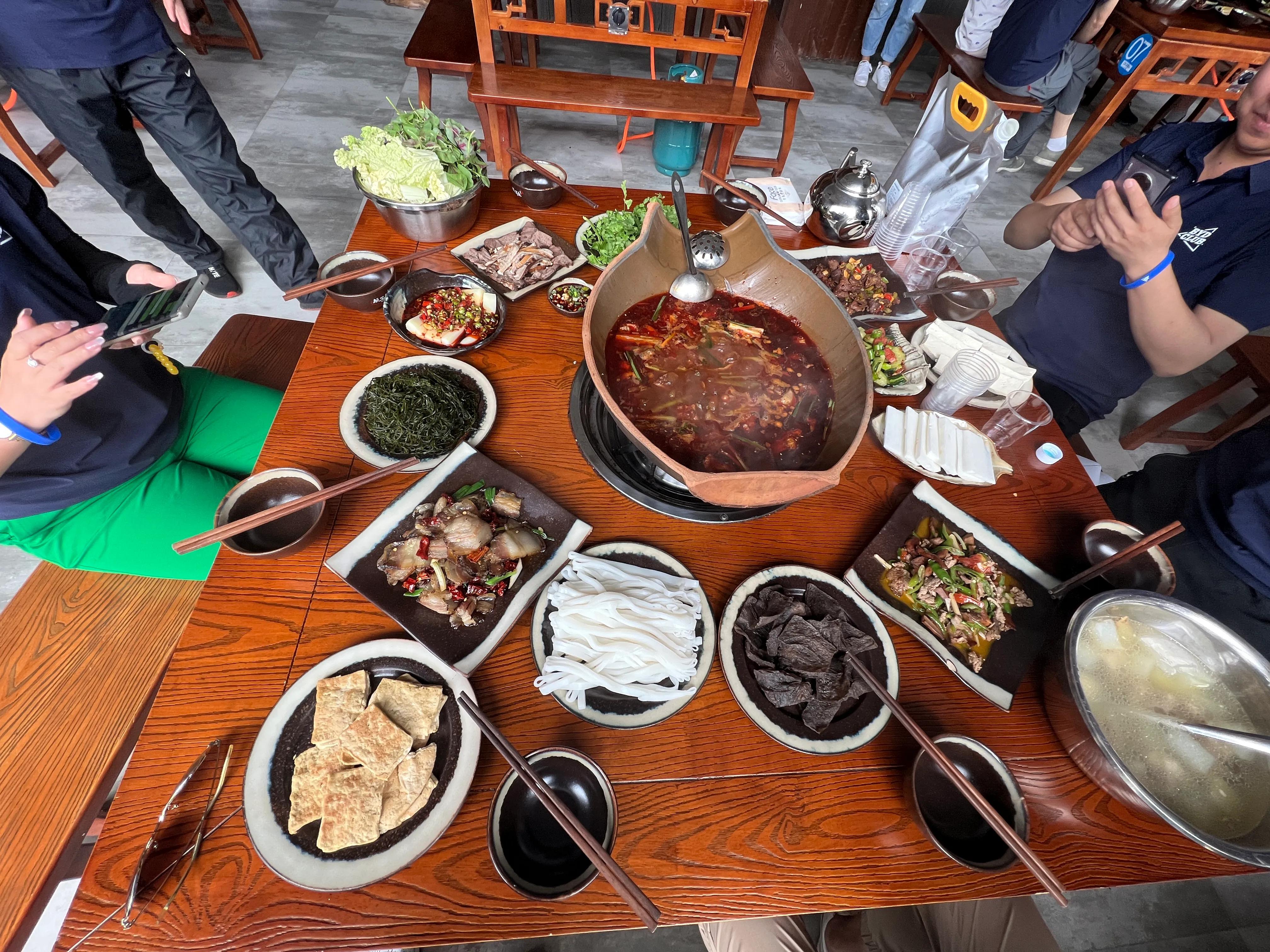 BYD CLUB Light Chaser Program • Guiyang Station - iNEWS