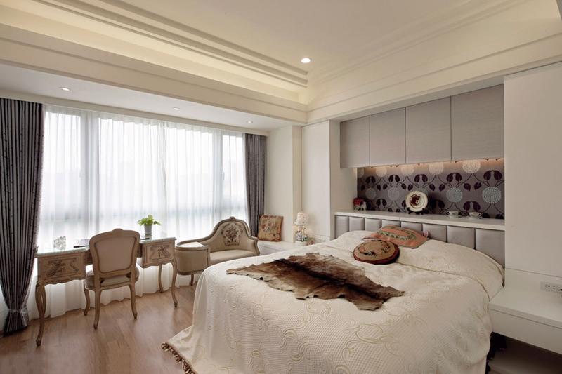 The 156-square-meter four-bedroom apartment gives the space an elegant ...
