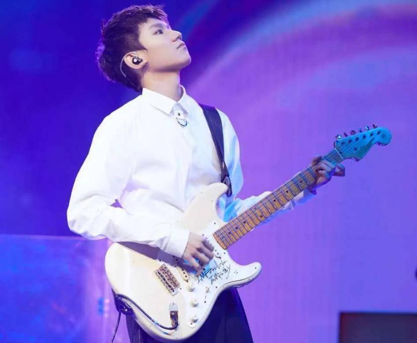 Wang Yuan sang "Empathy" four times: From singing and crying to ...