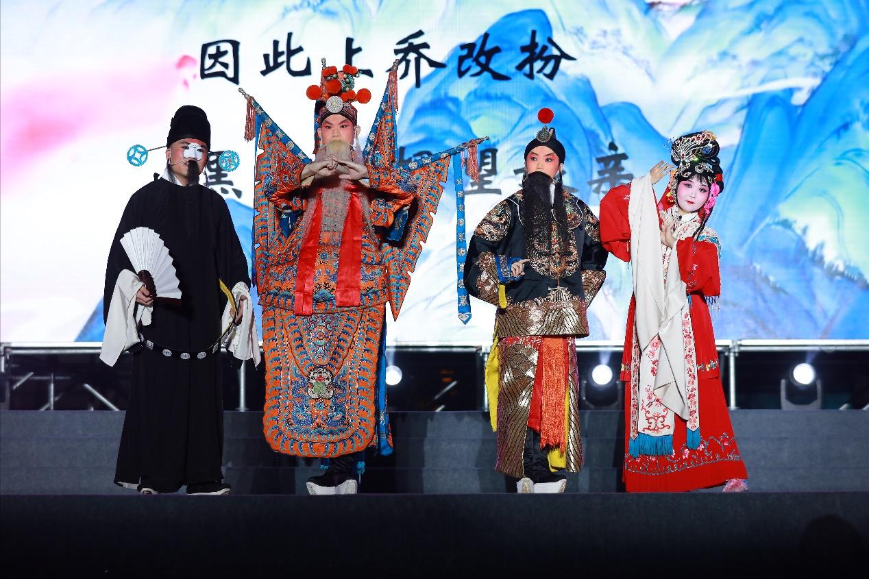 Lu Shuming, who played Guan Yu in "Romance of the Three Kingdoms", was ...