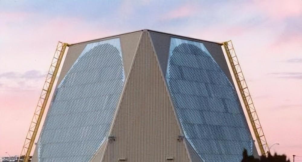 Comparison of Chinese, American and Russian radars: The American early ...