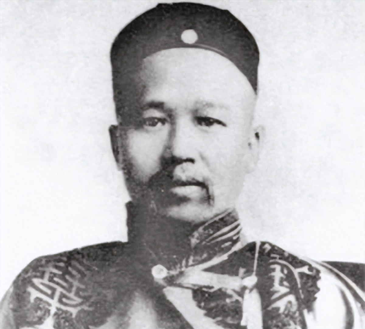 More than 100 years ago, Kang Youwei spent a huge sum of 1.5 million to ...